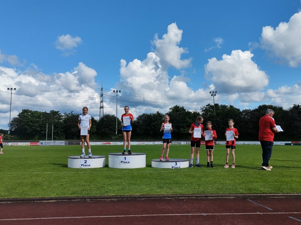 Lilly wird neue HSK-Meisterin U14 in Hüsten – SC Hagen-Wildewiese